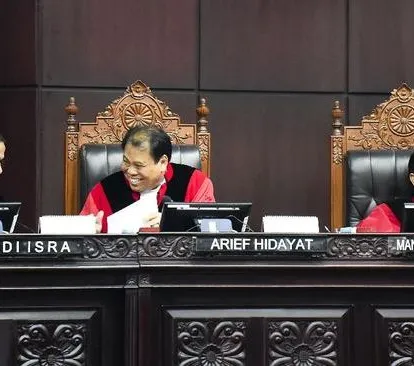 Hakim MK Arief Hidayat: Indonesia Tak Baik-Baik Saja, Sistem Bernegara ...