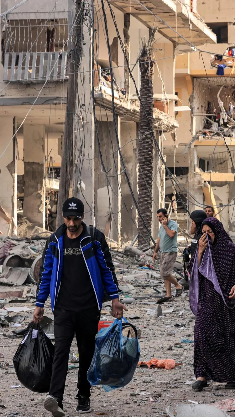 Begini Reaksi Warga Gaza Saat Baca Selebaran Israel Berisi Tawaran ...