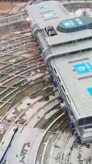 Chinese Engineers Successfully Shift 30,000-Ton Bus Terminal 288 Meters ...