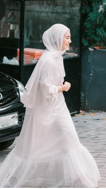 Adu Gaya Fuji VS Aaliyah Massaid saat Berhijab, Sama-Sama Pancarkan ... Adu Gaya Fuji VS Aaliyah Massaid saat Berhijab, Sama-Sama Pancarkan ...