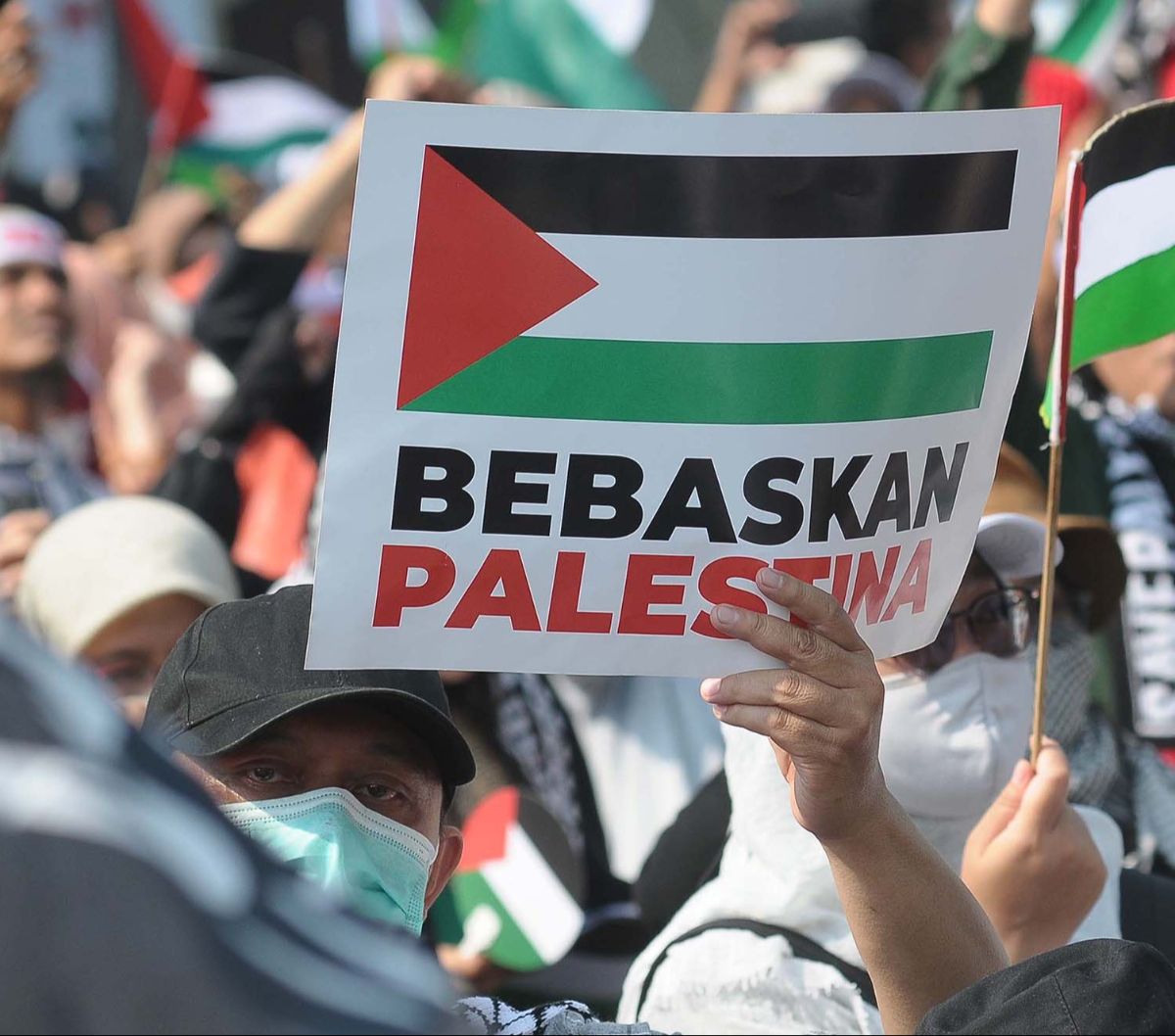 FOTO: Kecam Serangan Israel di Jalur Gaza, Ribuan Orang Ikuti Aksi Bela ...