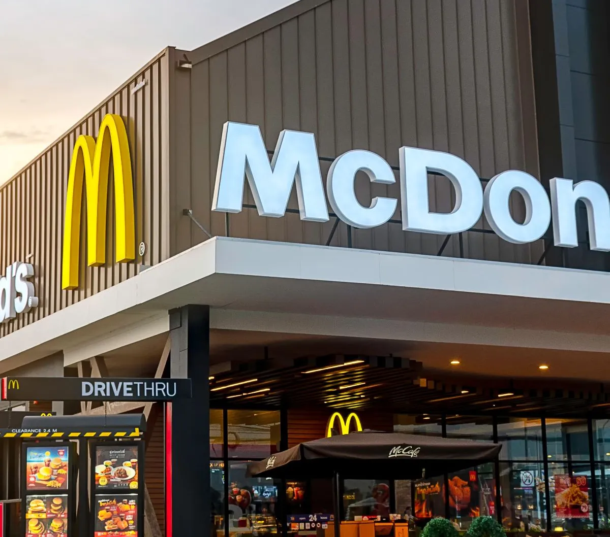 Ramai Seruan Boikot McDonald's karena Beri Makan ke Tentara Israel, McDonald's Indonesia Bilang ...