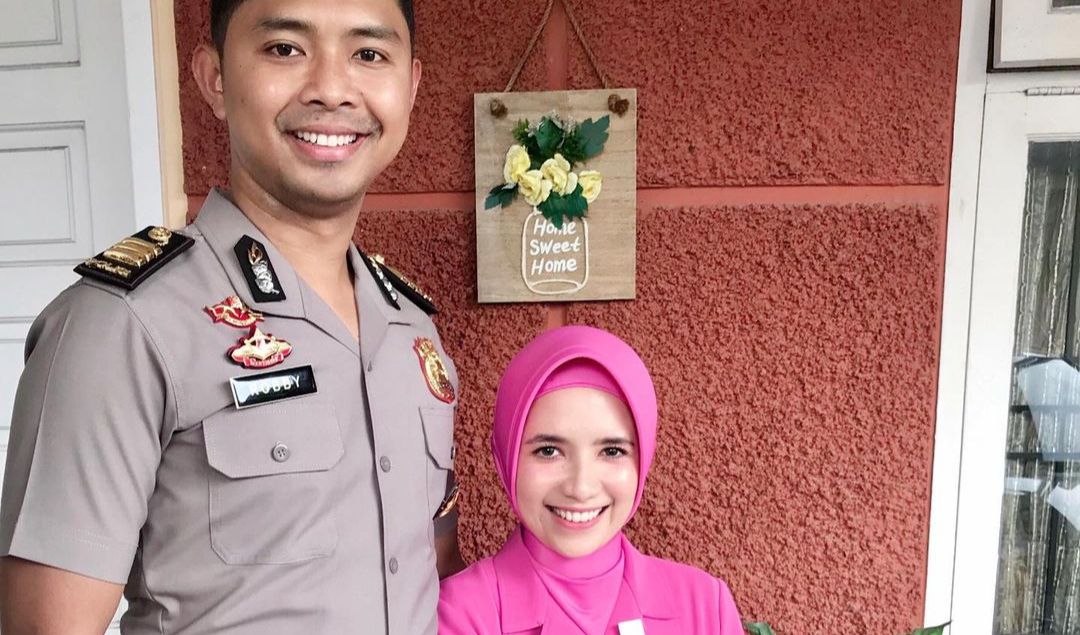 8 Artis Cantik yang Dinikahi Polisi, Potret Kesehariannya Disorot
