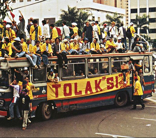 Peristiwa 13 November: Tragedi Semanggi 1 yang Menewaskan 17 Orang, Ini ...