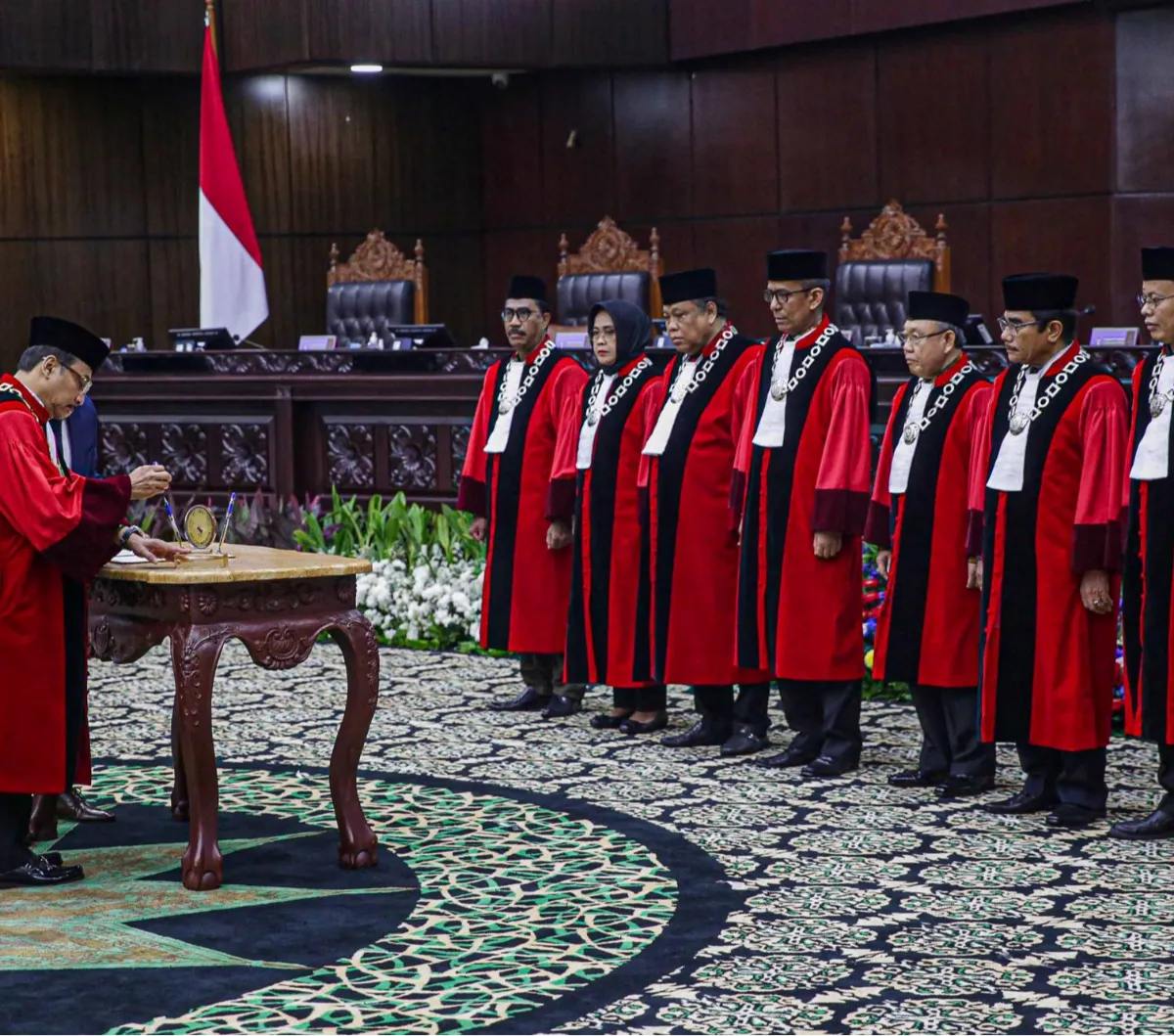 Gebrakan Hakim Suhartoyo usai Jabat Ketua MK: Mempermanenkan MKMK Gebrakan Hakim Suhartoyo usai Jabat Ketua MK: Mempermanenkan MKMK