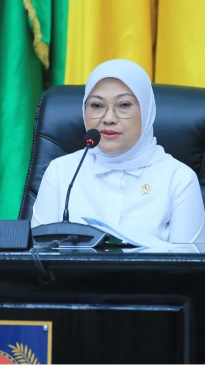 Siapa yang Berhak dapat Gaji di Atas UMP? Begini Kata Menaker Ida Fauziyah Siapa yang Berhak dapat Gaji di Atas UMP? Begini Kata Menaker Ida Fauziyah
