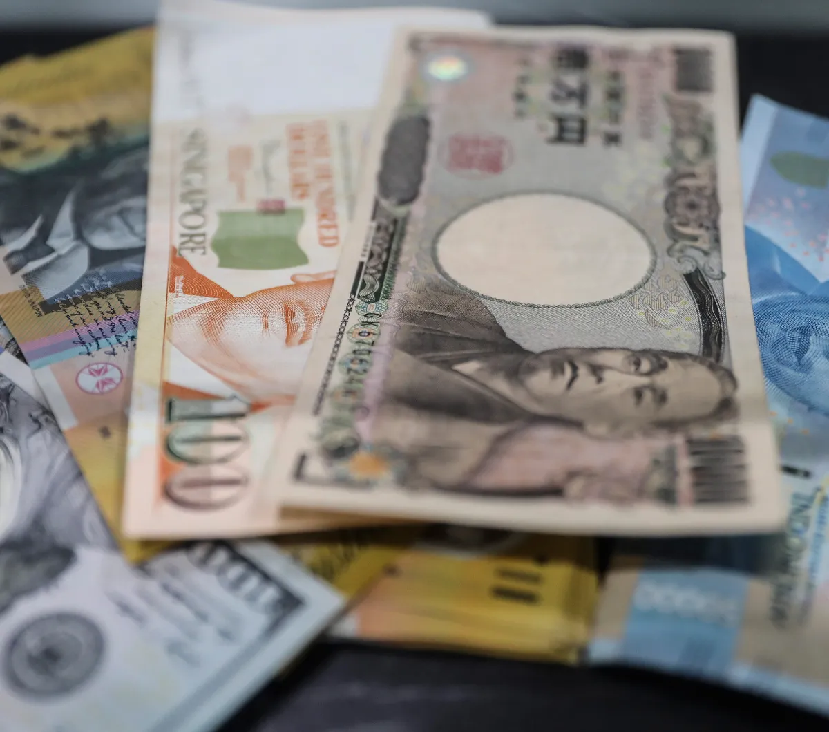 Penjelasan soal Valas yang Jadi Petunjuk Firli Bahuri Diduga Lakukan ...