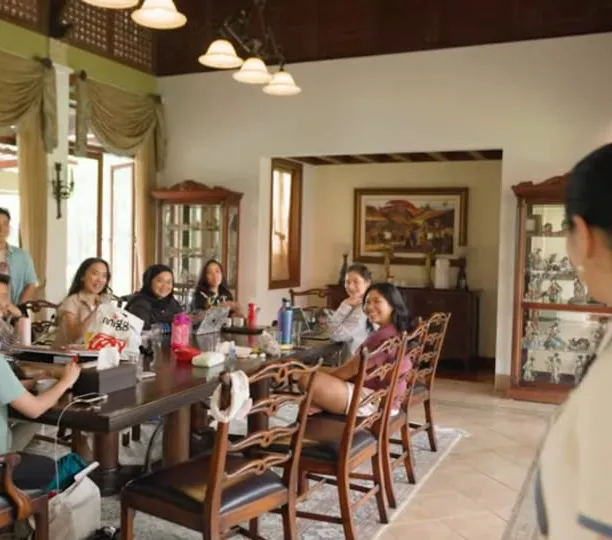 Melihat Villa Mewah Desiree Tarigan 'Mamitoko' Ibunya Bams, Luas Banget ...