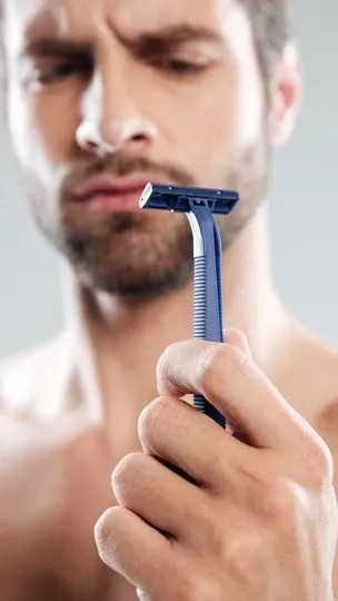 Mengapa Mencukur Bulu Kemaluan Sebelum Berhubungan Seks? Ini Bahayanya