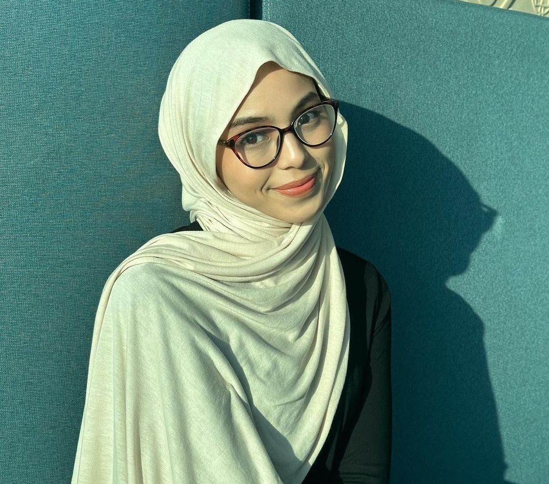 Tutorial Pashmina Ala Heidy, Mama Ucel yang Viral di Tiktok | Dream.co.id