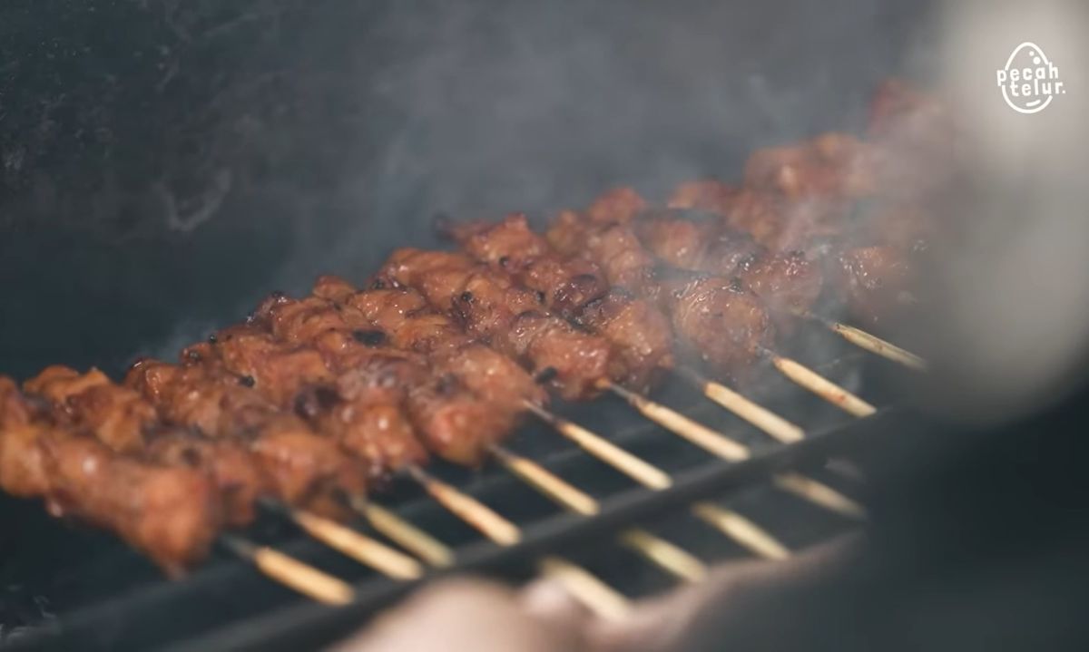 Awalnya Tak Laku, Sate Ratu Bermodal Rp20 Juta Ini Kini Dikunjungi ...