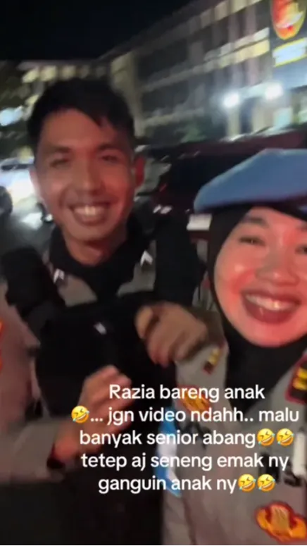 Viral Ibu dan Anak Sama-Sama Polisi Tugas Razia Bareng, Netizen: Dipantau Sampai Rumah | Dream.co.id