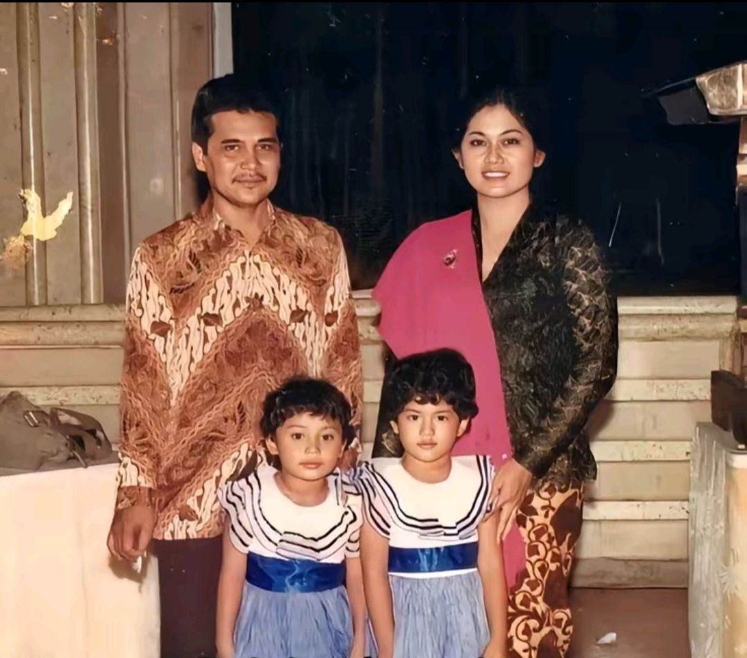 Sederet Foto Lawas Artis Bareng Keluarga, Dimas Beck dan Raline Shah ...