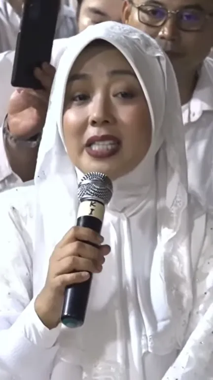 10 Potret Soimah Tampil Berhijab Beda Banget dan Bikin Pangling ... 10 Potret Soimah Tampil Berhijab Beda Banget dan Bikin Pangling ...