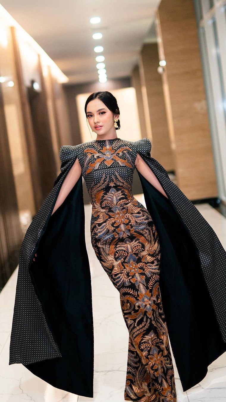 Potret Outfit Etnik Modern Afgan dan Lyodra Saat Manggung, Keren!