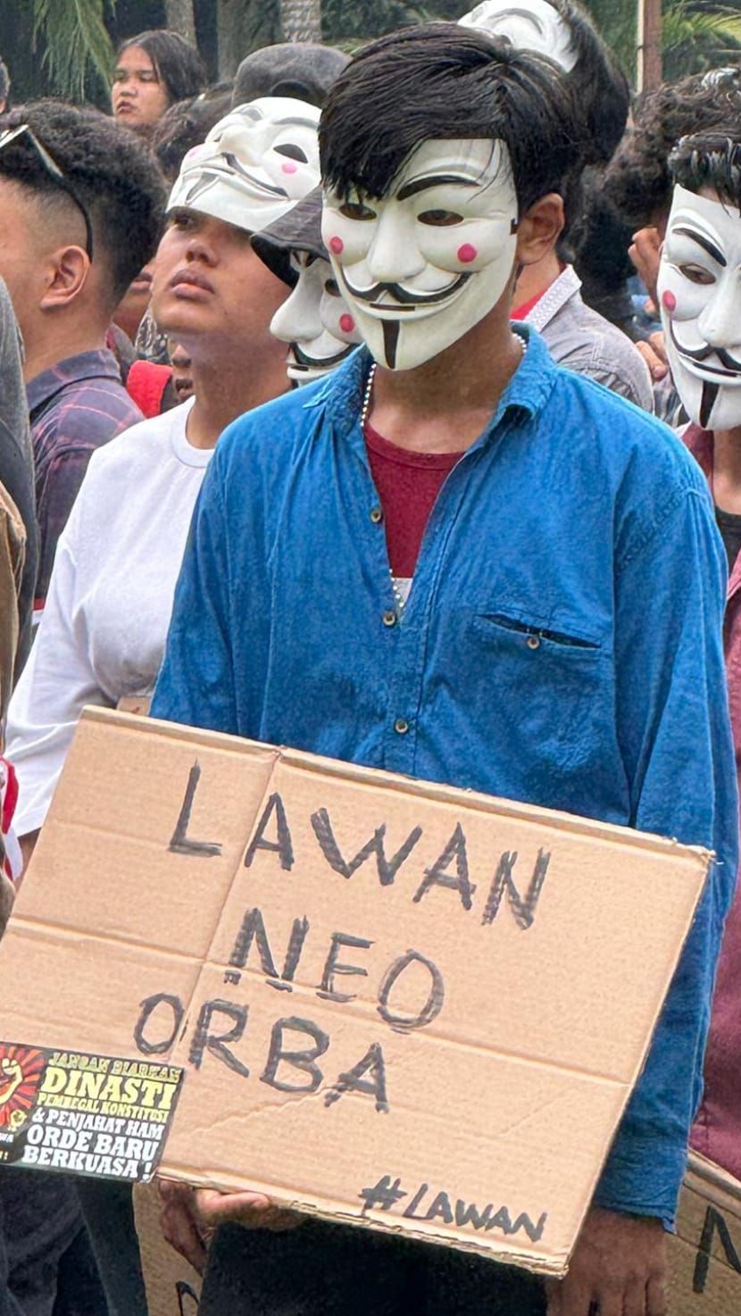 FOTO: Ratusan Mahasiswa di Medan Unjuk Rasa Tolak Politik Dinasti