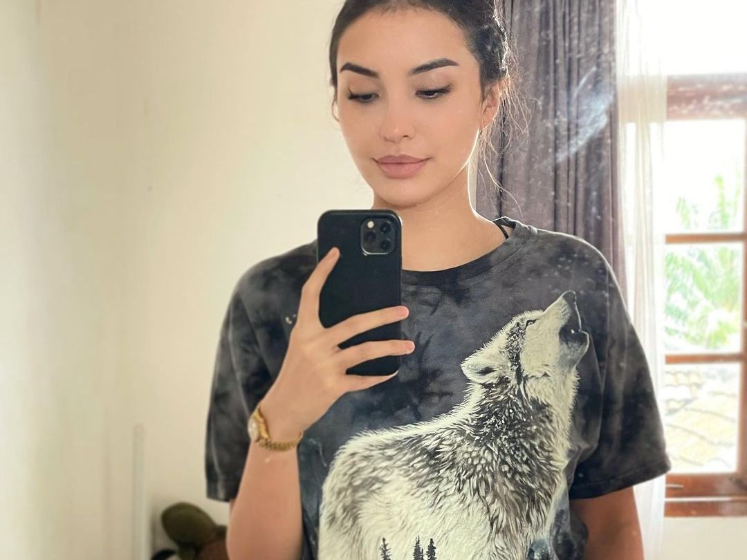 Lama Tak Muncul di Layar Kaca, 10 Potret Terbaru Manohara Odelia Pinot, Suka Pose 'Berani ...