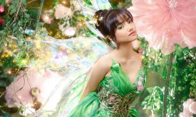 10 Adu Gaya Artis Cosplay Jadi Tinkerbell, Aaliyah Massaid Paling Mirip ...