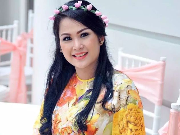 Potret Dewi Sri Astuti Istri Ahmad Albar yang Usianya Terpaut 37 Tahun
