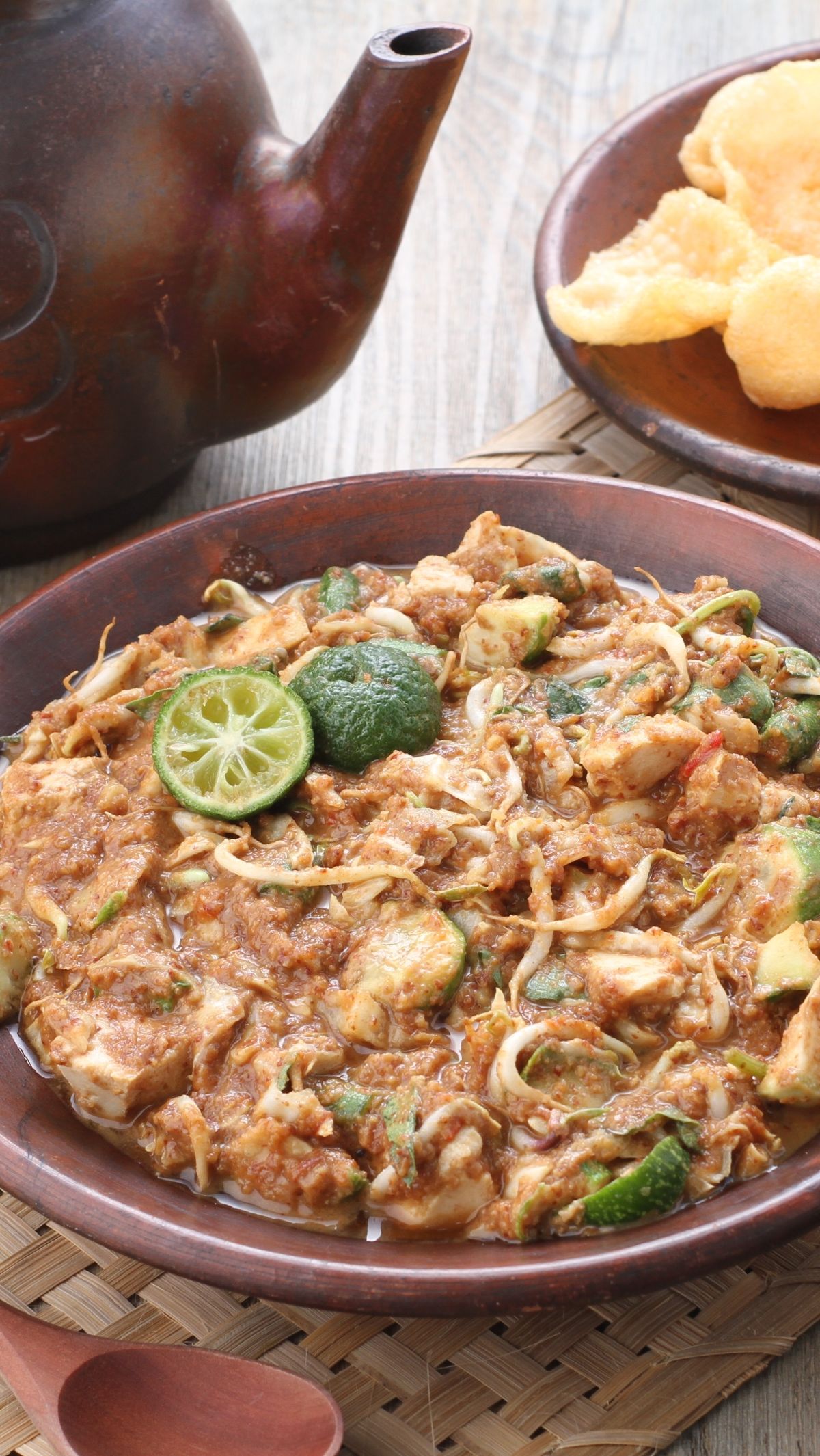 Resep Variasi Menu Karedok Betawi, Segar Banget Bun!