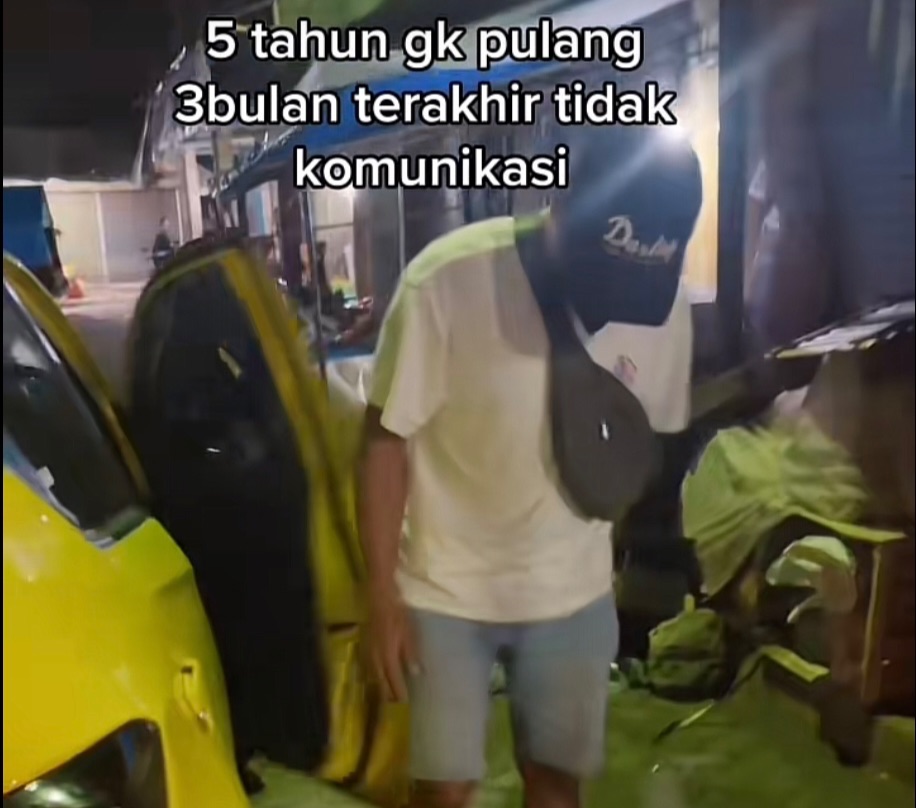 Nyamar Jadi Pembeli Dagangan Ibu di Pasar, Momen Anak Beri Kejutan Pulang Usai 5 Tahun Merantau ...