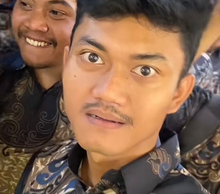 Viral Momen Kocak Teman Pengantin Pria di Hari Pernikahan, Bikin Ngakak ...