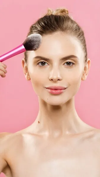 Jerawat Bukan Lagi Masalah Dengan Sandwich Makeup Method