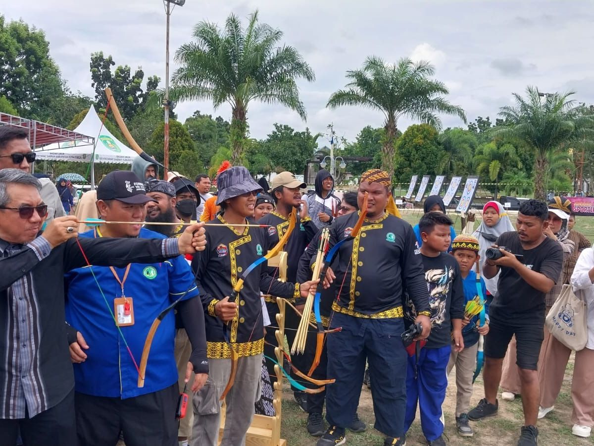 250 Pemanah Adu Kemampuan di Traditional Archery Tournament Bupati ...