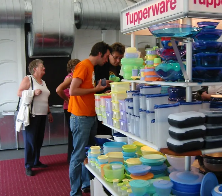 Sejarah Tupperware, Kotak Idola Kaum Hawa