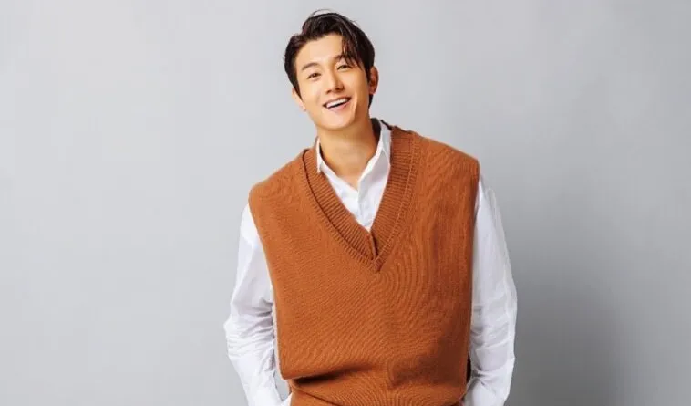 7 Aktor-Model Ganteng Korea Selatan yang Tinggi Badannya 190 cm atau Lebih