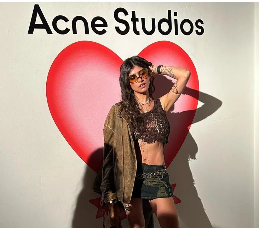 Di Balik Industri Film Porno