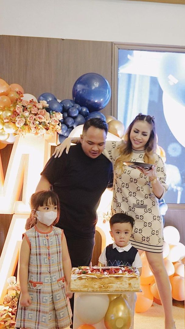 Penuh Kejutan, Intip Momen Perayaan Ulang Tahun Momo Eks Geisha yang ke-37