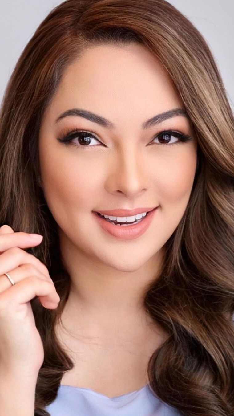 Kunjungi Hybe Exhibition hingga Lokasi Syuting BTS, Intip Potret Keseruan Reisa Broto Asmoro ...