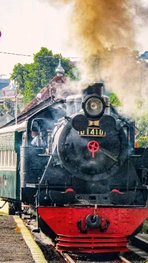 Mengenal Sepur Kluthuk Jaladara, Kereta Uap Legendaris dari Kota Solo