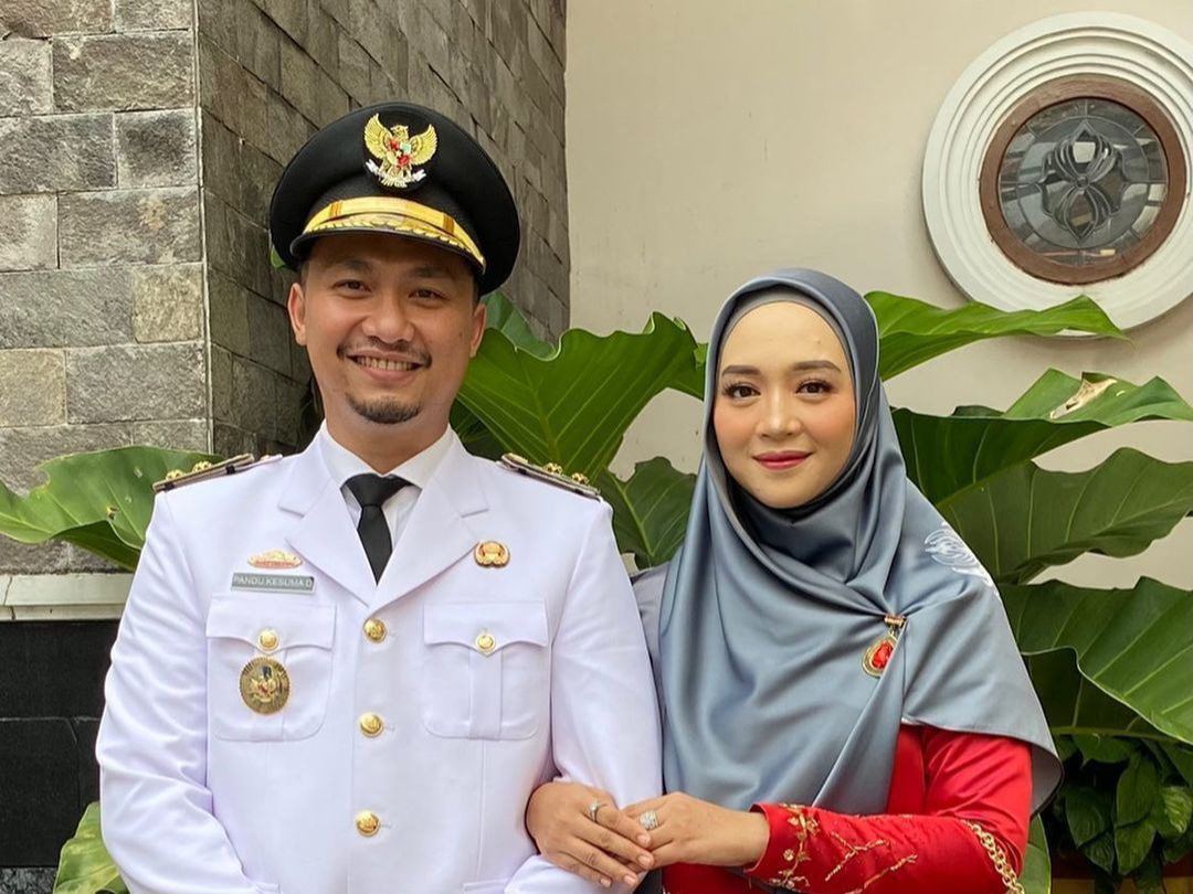 Nuri Maulida Berhijab Syari