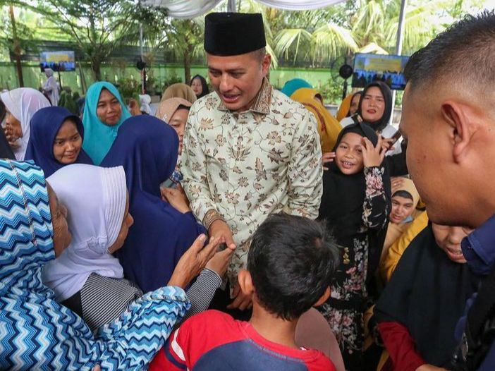 Penuh Kehangatan, Potret Musa Rajekshah Resmikan Gedung Yayasan ...