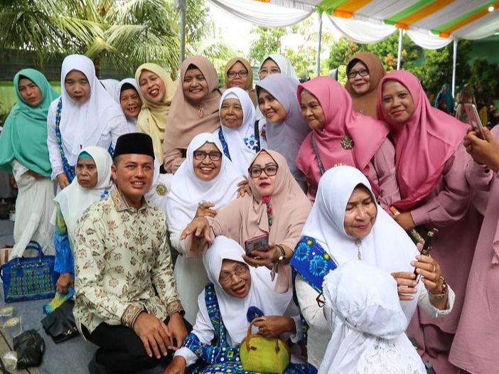 Penuh Kehangatan, Potret Musa Rajekshah Resmikan Gedung Yayasan ...