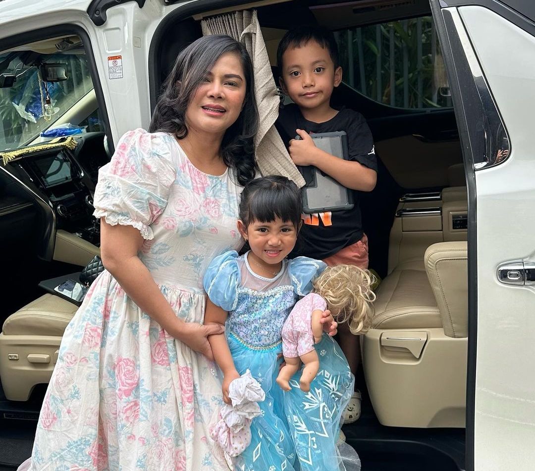 Hobi Hang Out Bareng Cucu, Intip Momen Viens Tasman Bersama Xabiru dan ...