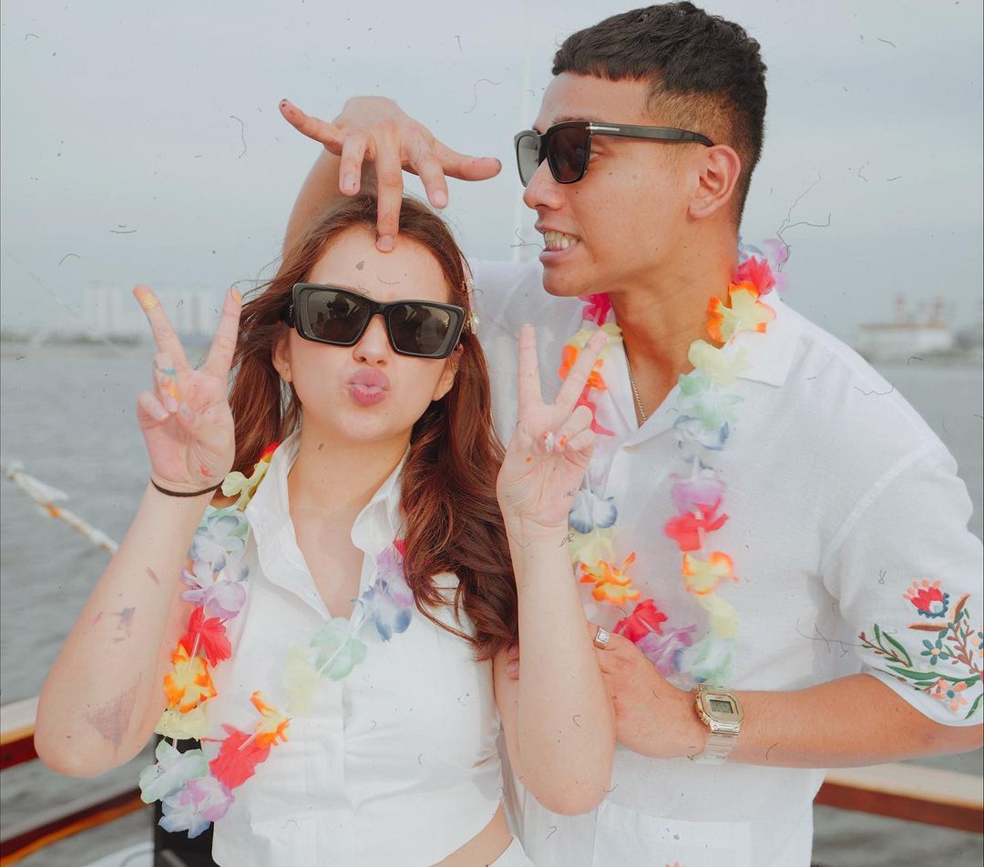 Isyaratkan Putus, Ini Momen Kedekatan Rebecca Klopper dan Fadly Faisal yang Masih Tersisa di ...