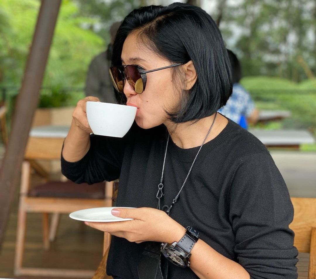 Masih Eksis dan Awet Muda di Usia 44 Tahun, Intip Potret Terbaru Erie Suzan