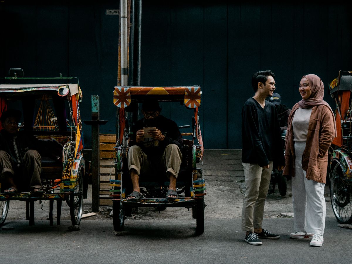 20 Quotes Bijak Lucu Bahasa Jawa dan Artinya, Menghibur dan Bikin Ngakak