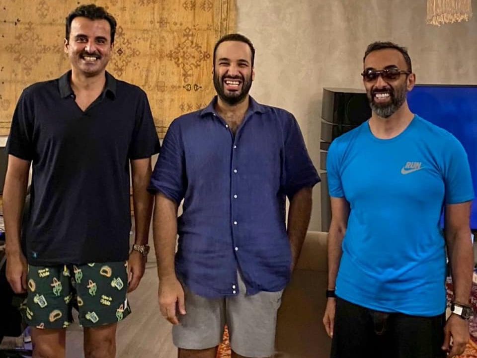Penampilan Langka Pangeran Muhammad bin Salman dalam Balutan Outfit ...