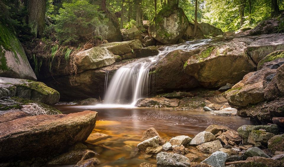 4 Wisata Tretes Pasuruan Jawa Timur, Destinasi Liburan dengan ...