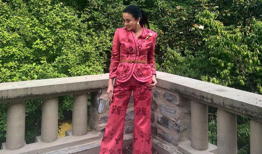 Selalu Tampil Elegan, Intip Gaya Busana Ayu Heni Istri Wamen BUMN Rosan Roeslani