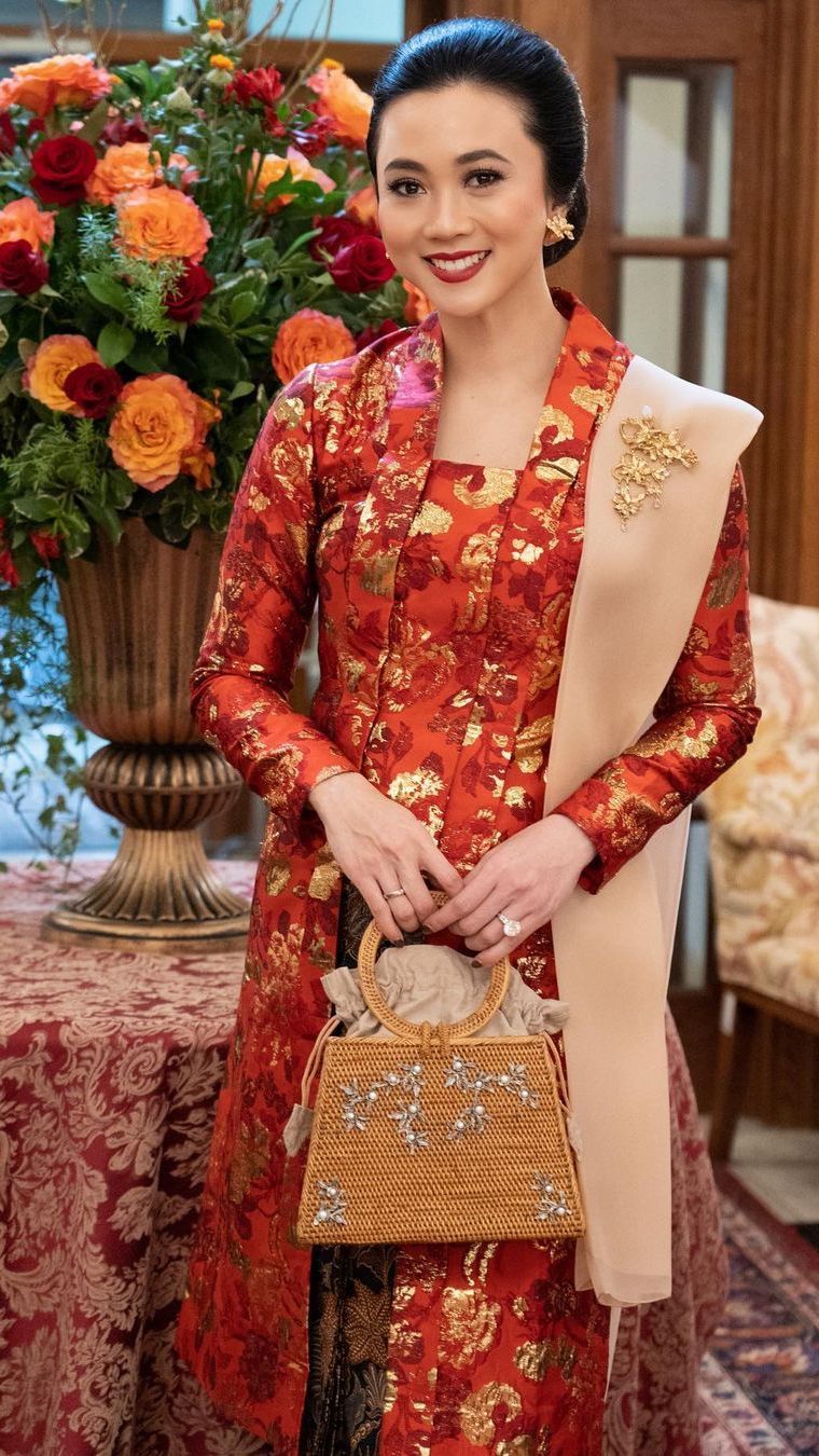 Selalu Tampil Elegan, Intip Gaya Busana Ayu Heni Istri Wamen BUMN Rosan Roeslani