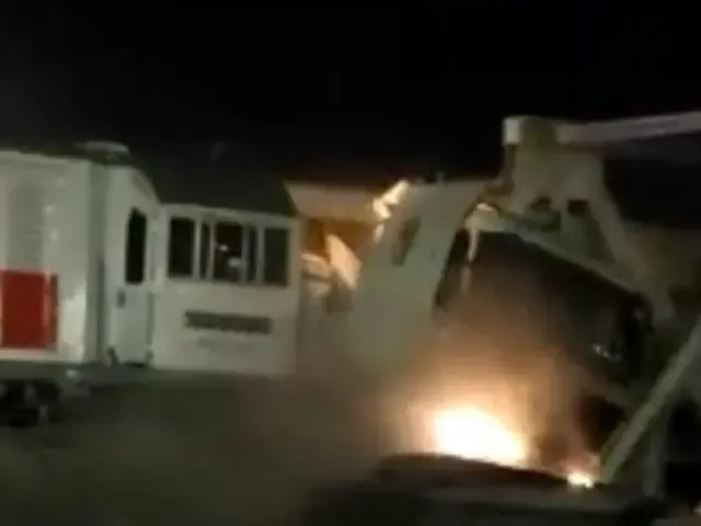 Mesin Kendaraan Kerap Mati di Perlintasan Rel Kereta Api, Ternyata Ini Alasannya