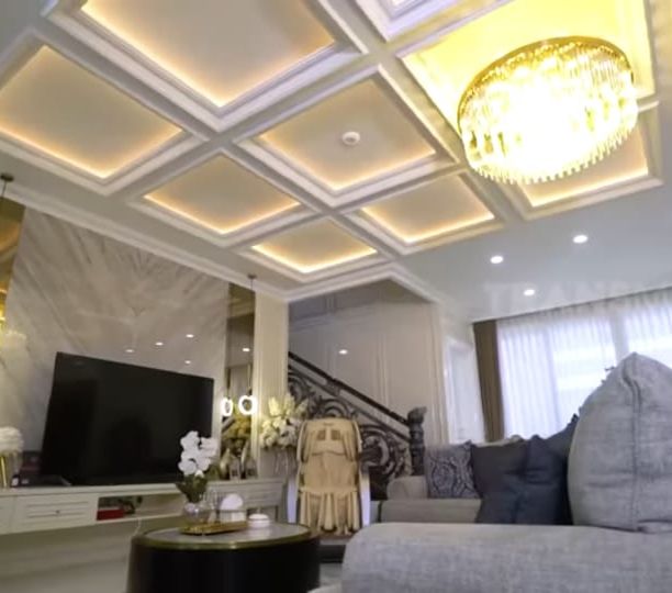 10 Potret Rumah Melvhina Pengusaha Tajir asal Palembang, Luasnya 1000 ...