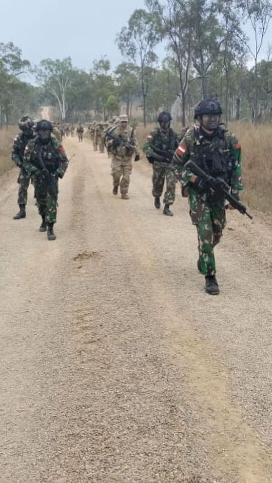 Prajurit Kostrad TNI Bersama Pasukan Elite AS & German Beraksi, Cepat ...
