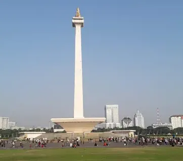 Ini Sosok Penyumbang Puncak Emas Terbesar Senilai 28 Kg, Pengusaha ...