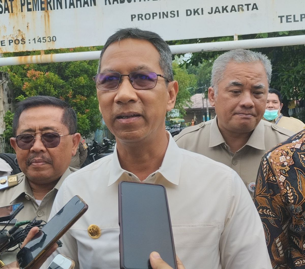 Jokowi Minta Kepala Daerah Perbanyak Pasar Murah, Heru: Pemda DKI Sudah ...